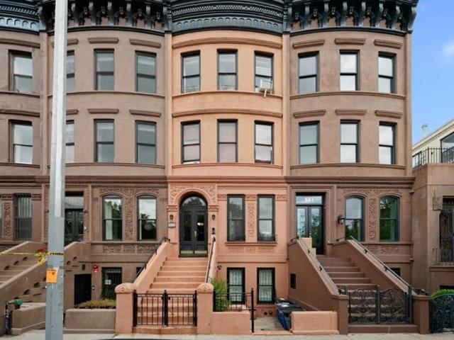 W Th St, New York, Home For Sale