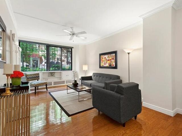 W Th St Apt Un, New York, Property For Sale