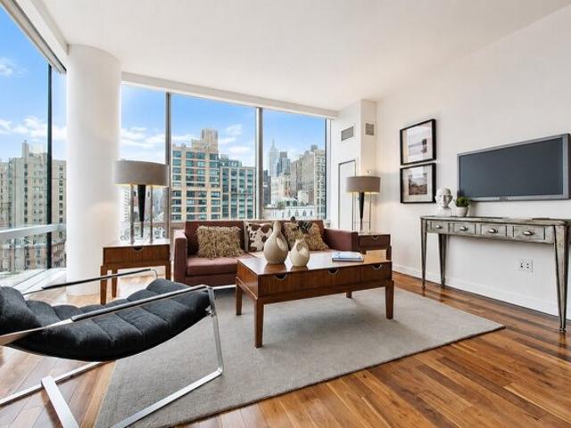 W Th St Apt B, Manhattan, Condo For Sale