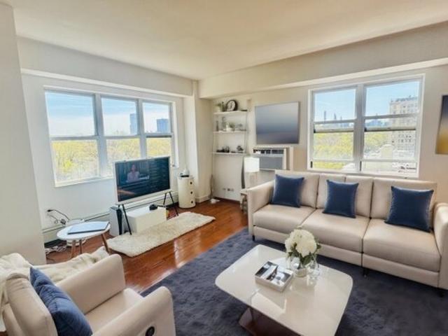 W Th St Apt E, New York, Condo For Sale