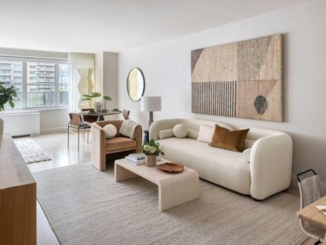W Th St Apt G, Manhattan, Condo For Sale