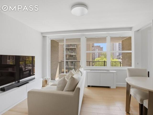 W Th St Apt H, Manhattan, Condo For Sale