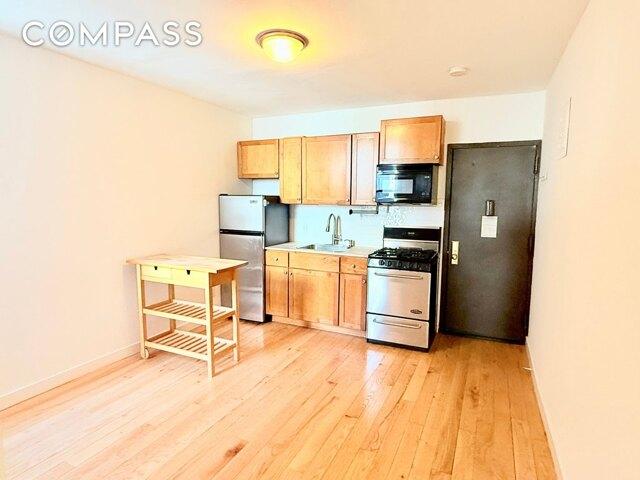W Th St Apt,manhattan, Condo For Sale