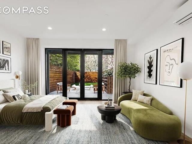 W Th St Apt,manhattan, Condo For Sale