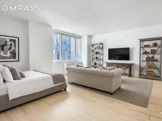 W Th St Apt Q, Manhattan, Condo For Sale