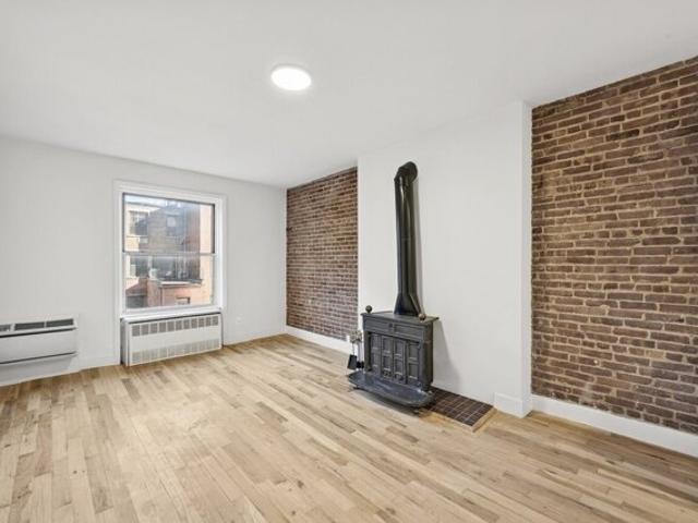 W Th St Apt R, Manhattan, Property For Sale