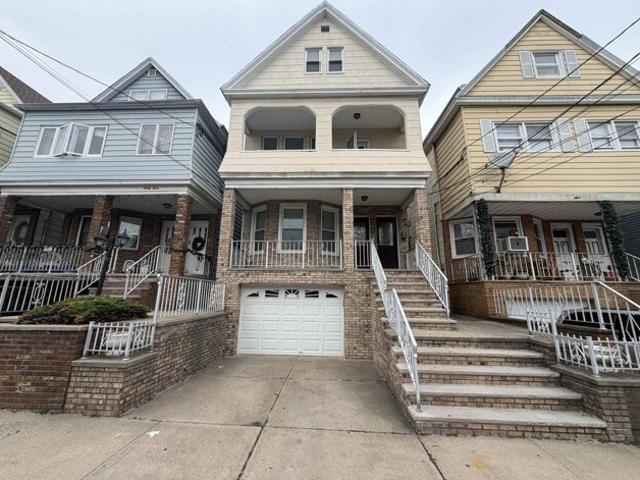 W Th St, Bayonne, Home For Sale