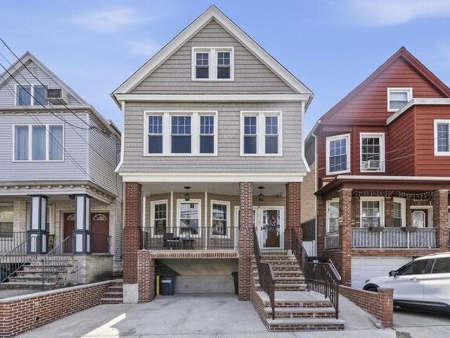 W Th St, Bayonne, Home For Sale