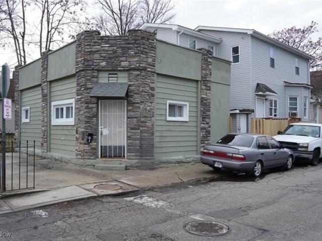 W Th St, Cleveland, Home For Sale