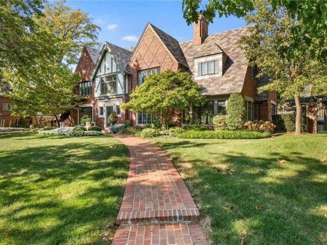 W Th St, Kansas City, Home For Sale