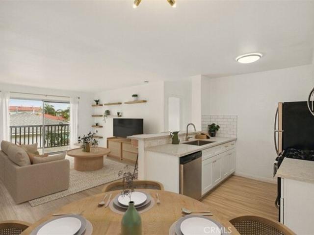 W Th St Unit,lawndale, Condo For Sale