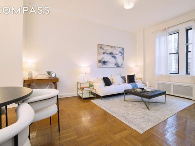 W Th St Unit Md, Manhattan, Property For Sale