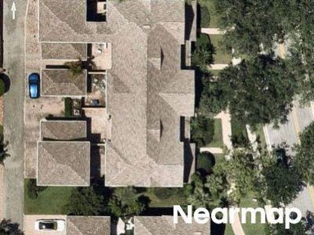 W Thatch Palm Cir