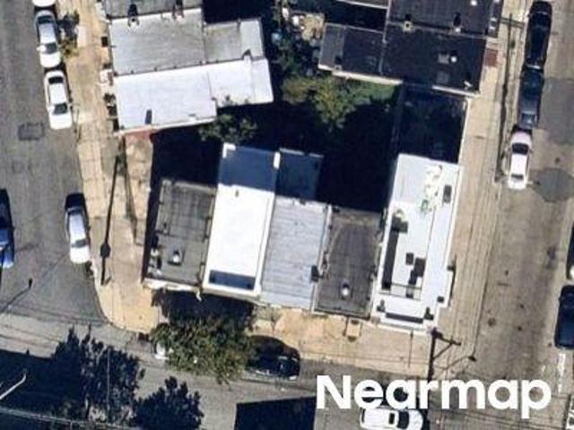 W Thompson St
