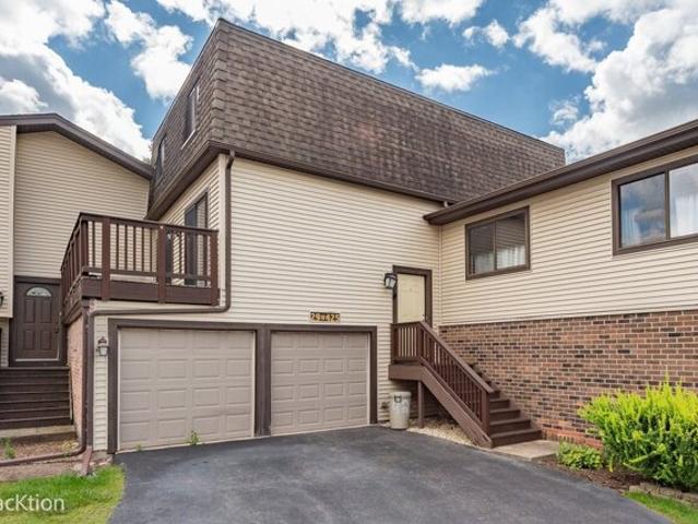 W Thornwood Ln, Warrenville, Home For Sale