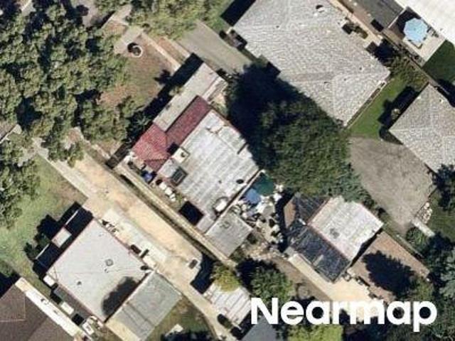 W Valencia Ave