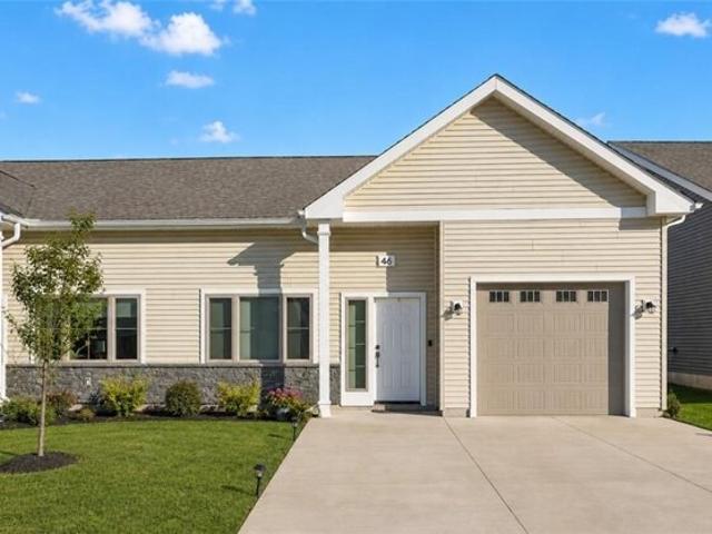 W Valley Cir Unit,west Warwick, Condo For Sale