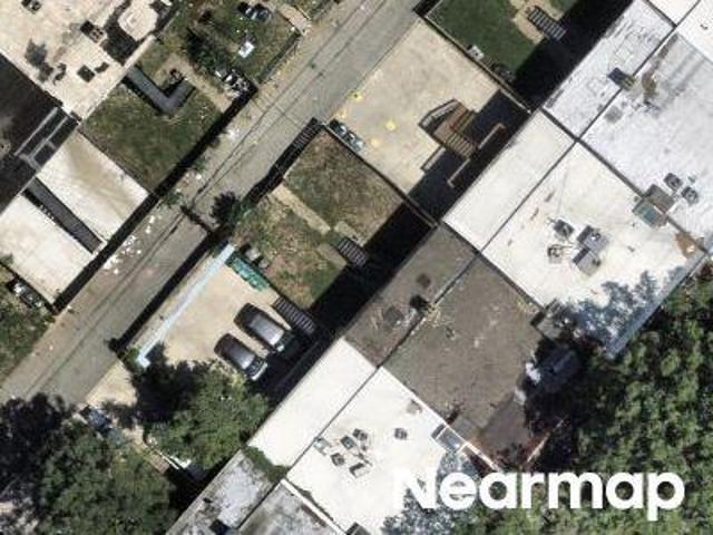 W Virginia Ave NE