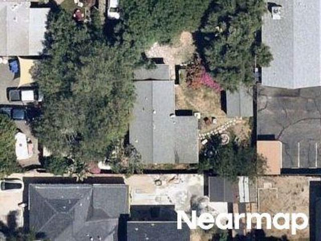 W Washington Ave