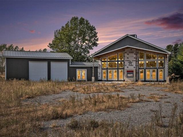 W Warren Rd, Shelby, Home For Sale