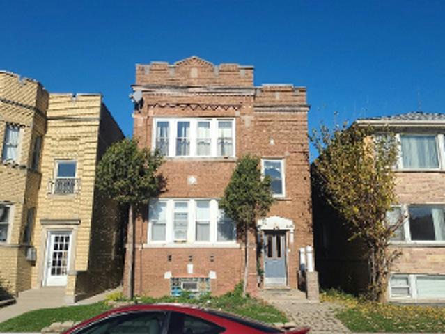 W Wellington Ave