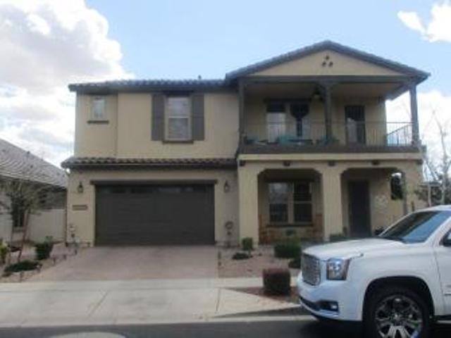 W Windrose Dr
