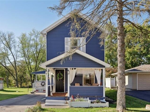 W Wood St, Lowellville, Home For Sale