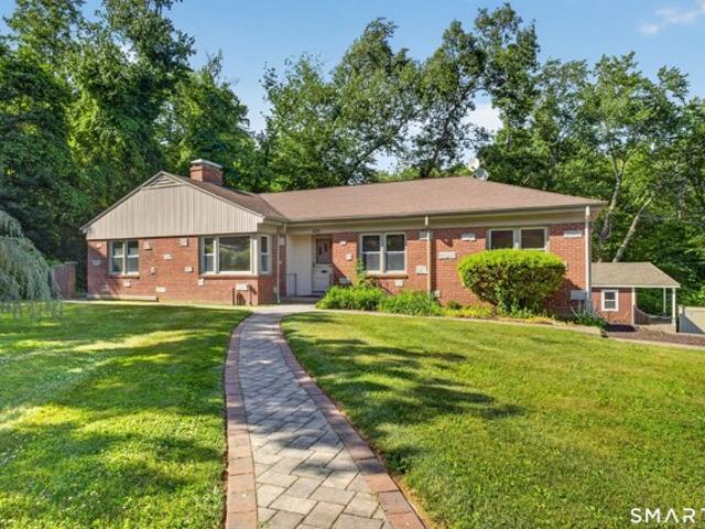 W Woods Rd, Hamden, Home For Sale