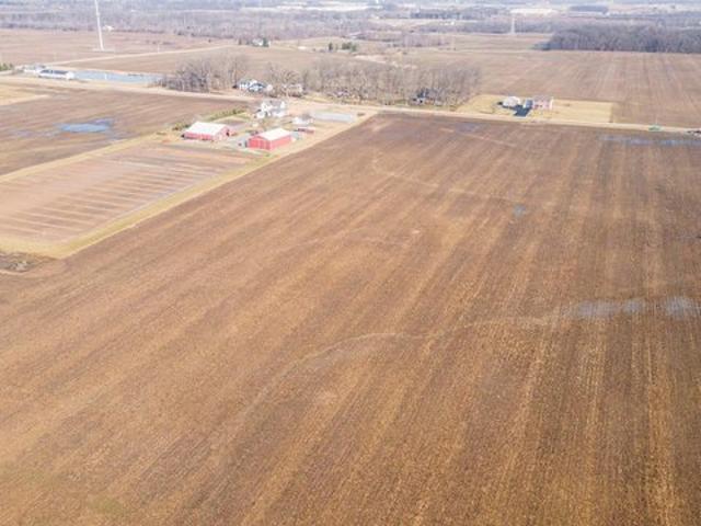 W Yoder Rd, Roanoke, IN 46783