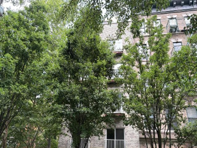 W 148th St