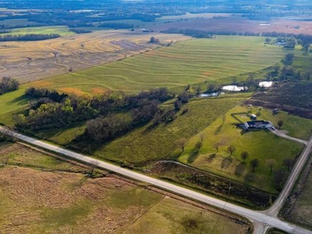 W 165th St, Burlingame, KS 66413