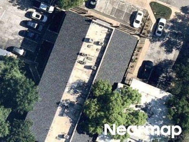 W 10th St Apt 105