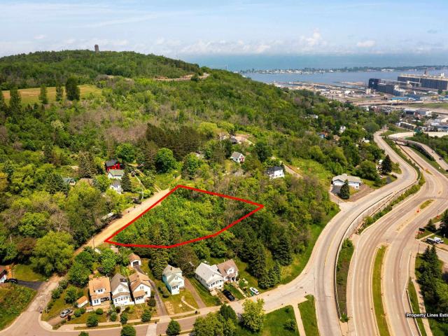 W 10th St, Duluth, MN 55806 | MLS #6124 | Compass