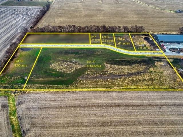 W 12th St, Pella, IA 50219