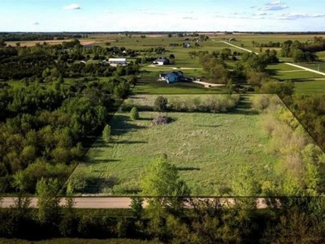 W 255th St, Louisburg, KS 66053