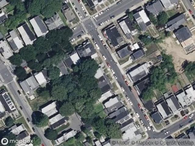W 25th St