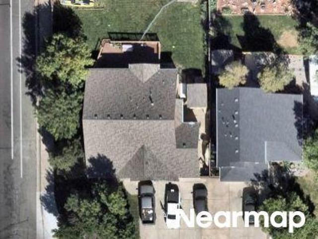 W 20th St Ln
