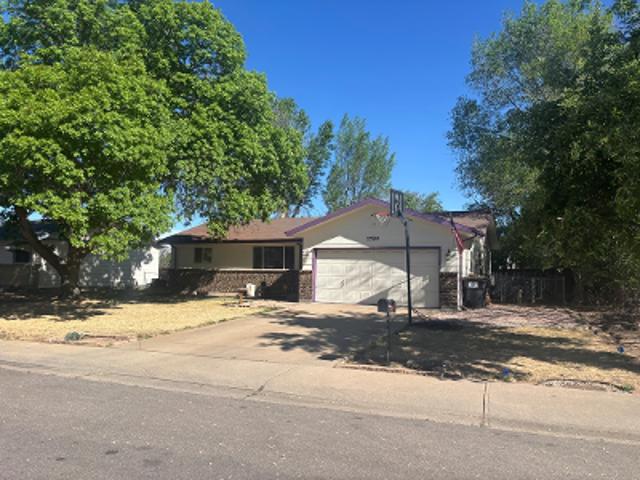 W 22nd Street Ln