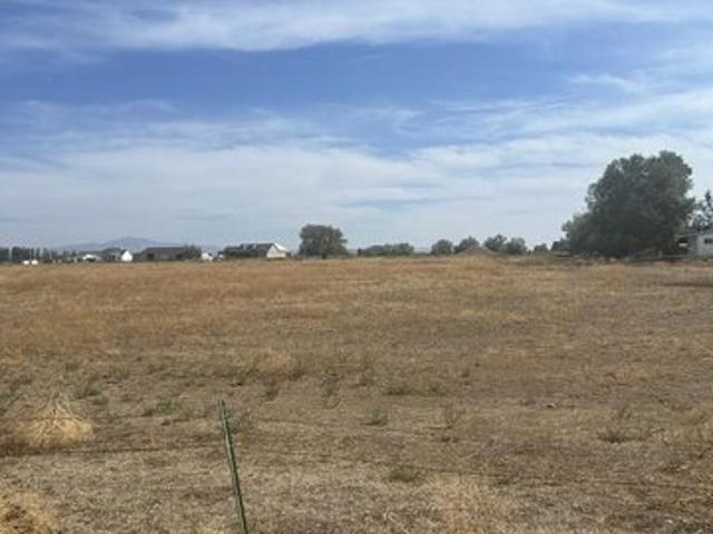 W 300 N, Blackfoot, ID 83221
