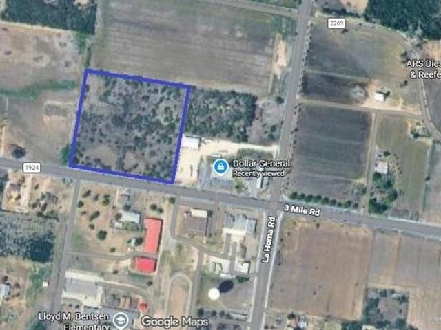 W 3 Mile Line Rd, Mission, TX 78574