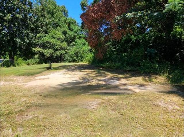 W 4th St, Hattiesburg, MS 39401