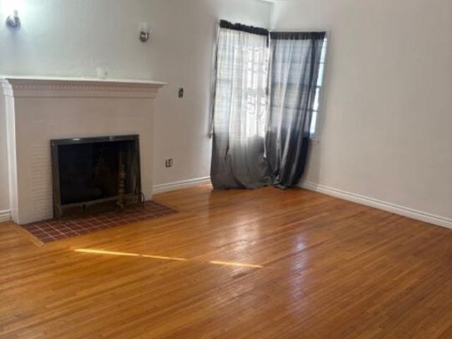 W 58th St, Los Angeles, CA 90037 | MLS #26654 | Compass
