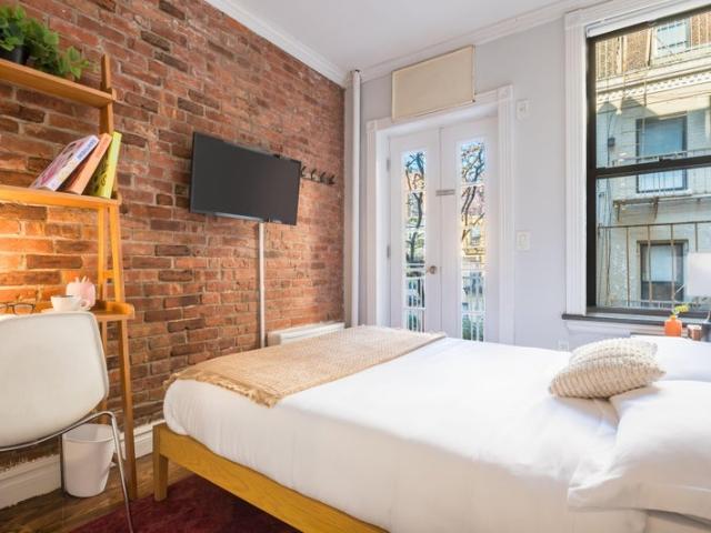 W 50th st apt in great part of midtown