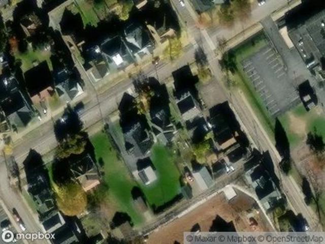 W 5th St