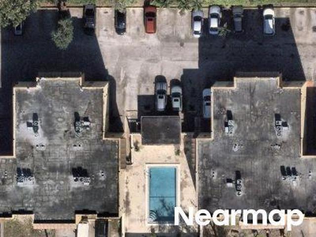 W 69th St Apt 207