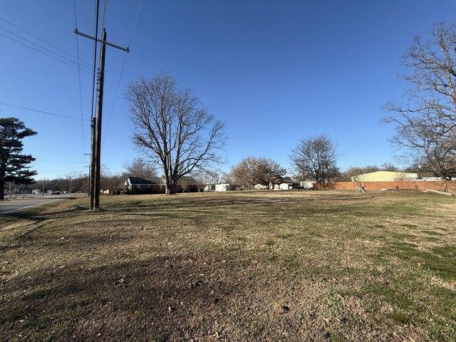 W 6th St, Newark, AR 72562
