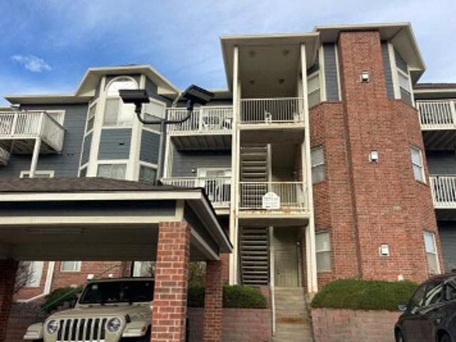 W 82nd Pl Unit 3f