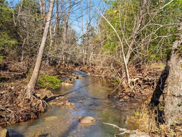 WC 136 Downing Road, Elkins, US, AR