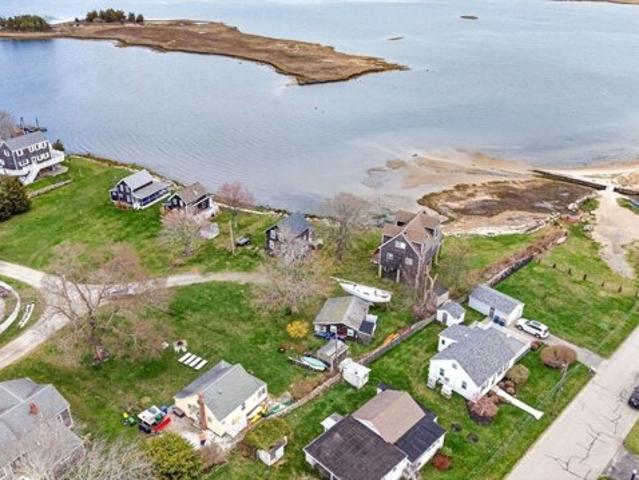 Wampanoag Dr, Fairhaven, Home For Sale
