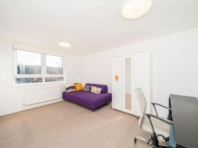 Wantage Road, London SE12 1 bed flat to rent £1,450 pcm £335 pw